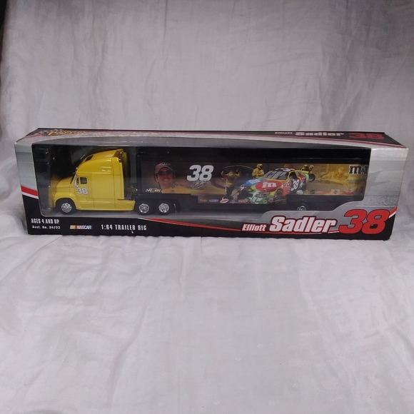 Winner's Circle | Toys | Winners Circle Nascar Elliott Sadler 38 Mms 64 ...